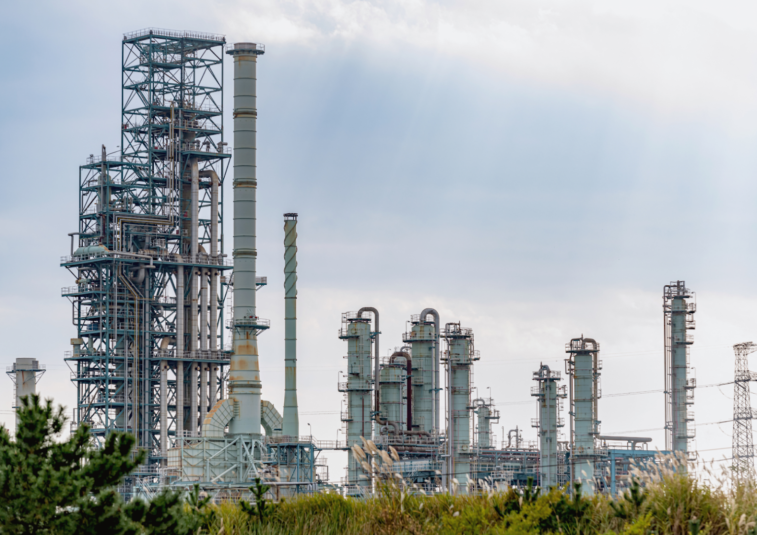 The Three Stages of Oil Refining Explained (With Flow Diagram)