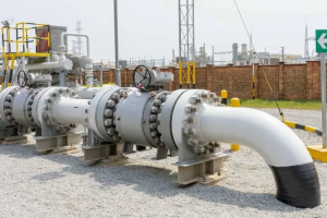 Upstream vs Downstream Oil and Gas: Key Differences & Examples